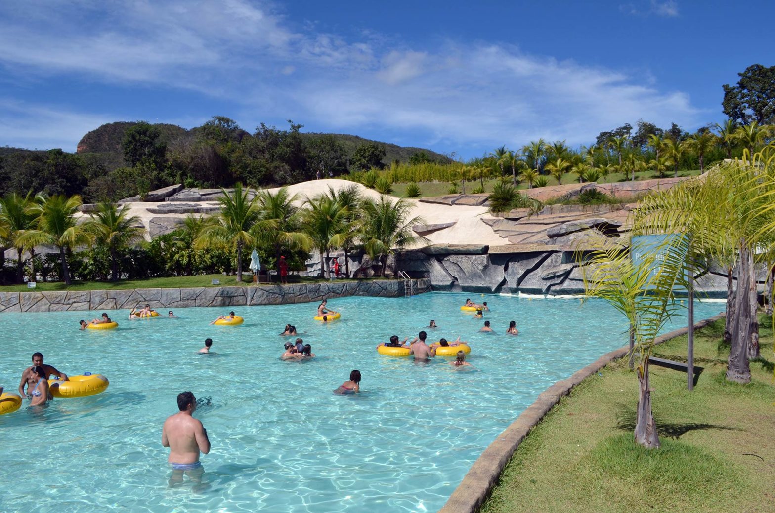 Rio Quente: cidade no estado de Goiás maior estância hidrotermal do país